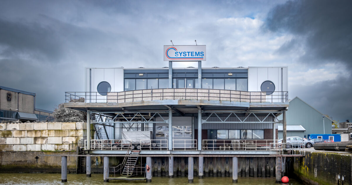 Building a Dedicated Subsea Cable Repair Ship - Bachmann electronic GmbH